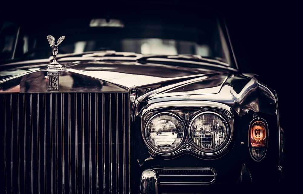 Rolls Royce accelerates digital transformation with R² Factory ...